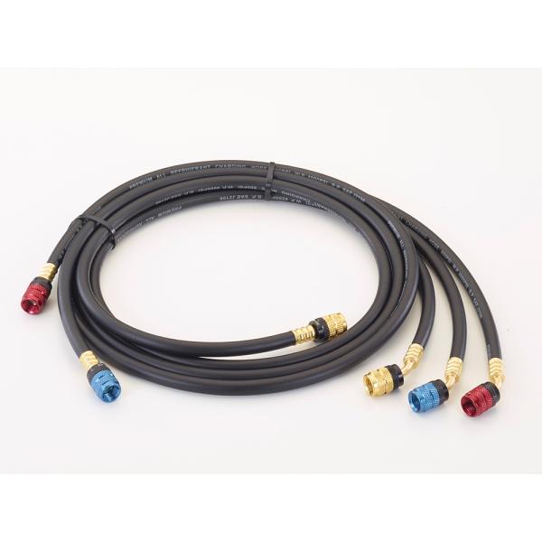 ホースの取り回しが劇的に変わる！ユニバーサル方式の接続口を採用したチャージホースシリーズ●仕様：・接続口径…5/16″フレア・長さ90ｃｍ・赤、青、黄色の3本入り「TASCO BLACK」はTASCO THAILANDが展開しているブランド...