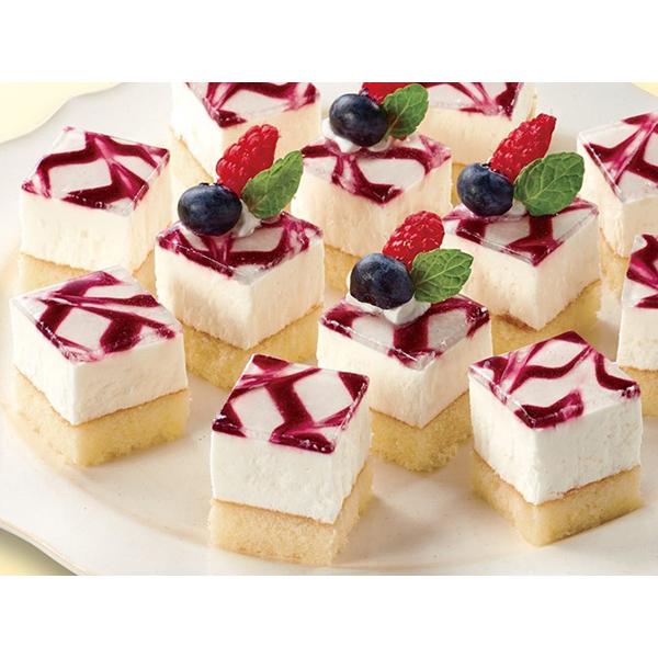 【地域限定送料無料】(※北海道・沖縄・一部離島等除く) 業務用食品北海道産クリームチーズを使用した、濃厚なチーズ風味となめらかな口溶けを楽しめるレアタイプのケーキです。＜アレルゲン＞小麦、卵、乳、大豆、ゼラチン●冷蔵解凍：（1個）約30分、...