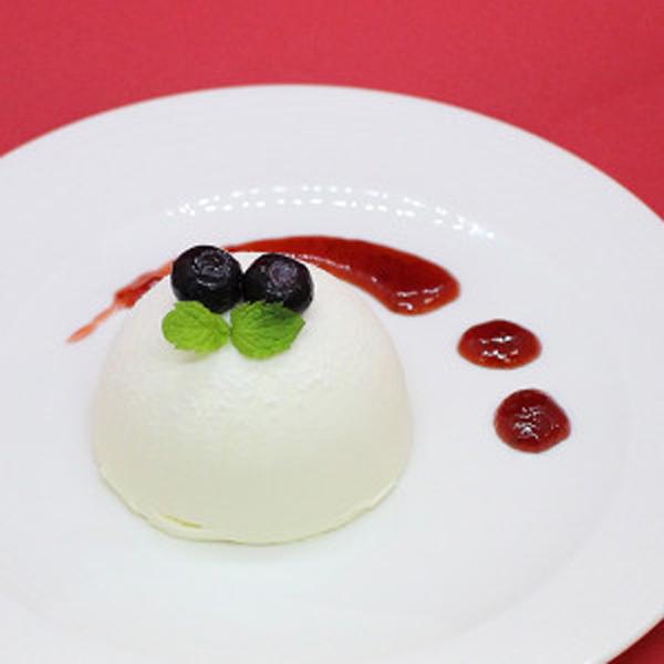 【地域限定送料無料】(※北海道・沖縄・一部離島等除く) 業務用食品北海道産マスカルポーネとカマンベールを独自にブレンドしたチーズを使用し、口どけの良いレアチーズケーキに仕上げました。まろやかでコクがあるレアチーズケーキです。＜アレルゲン＞小...