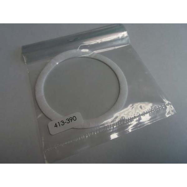 #413系、#414系ツーバーナーストーブ用の「セラミックペーバー（１枚）＜413-390＞（新品）」です。この商品はバーナーボウル部とベース部の間に敷くセラミックペーパーです。熱によるパーツ膨張や固着等を防止する役目の重要な緩衝パーツだと...