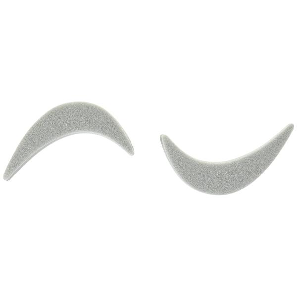 スパイクシューズが少し大きい場合にパッドを靴内部爪先部に装着するだけで、ピッタリサイズになります。