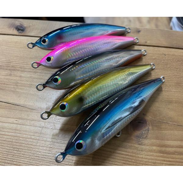 145mm/57gフック4-5ｇ魚は大型、でもベイトが小型。そんな時がカフカ145Sの出番です。PE8号にリーダー130lb以上を牽引しても、驚きの飛距離と魚を引き出す十分なアクションを兼ね備えています。