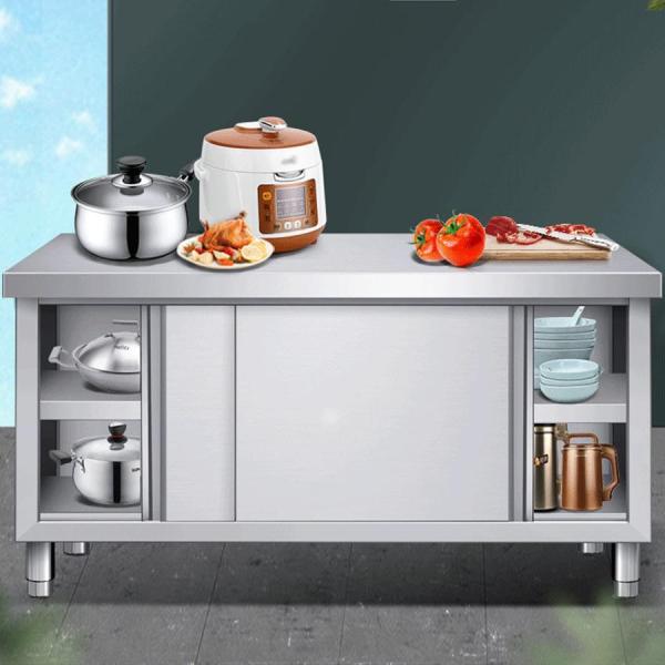 の商品について【丈夫で丈夫な素材】ステンレス素材と磨き上げられた表面により、サビや耐食性に優れ、安全性を気にせず長時間使用できます。【収納スペースの拡大】キッチンワークテーブルは上下2層構造で収納スペースを拡大。下の層には、電子レンジやジュ...