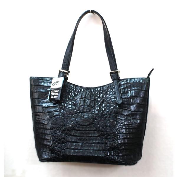 USED(中古）B+ランク※角擦れが少々ありますが目立つものではないと思います。※中央のファスナープルが取れているため、リング状の代替品を付けています。※ハンドルにクセが少々ありますが、普通に持てます。※全体的には綺麗な状態だと思います。＝...