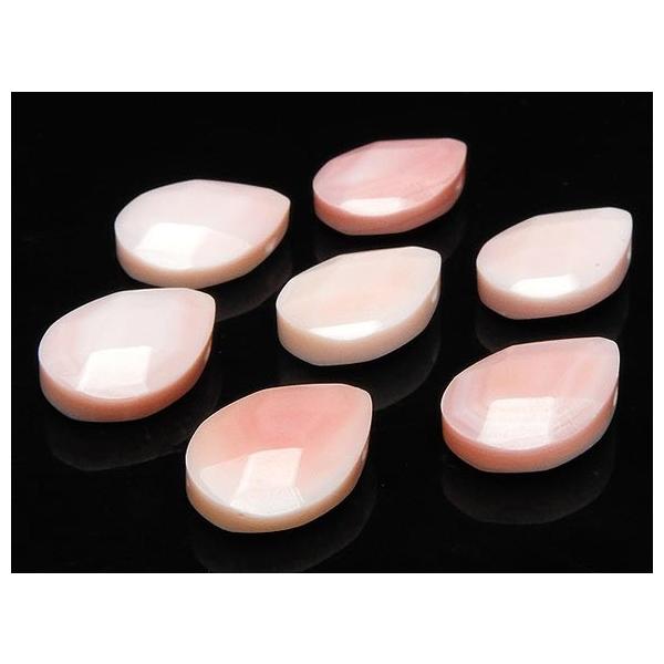 「こちらの商品は3粒販売になります」特記すべき項目※粒によって茶色の内包物、カケが入る場合があります。※穴割等にカケ・外キズ・歪みが見られる場合がございます。材質シェル（母貝/ピンクシェル/クイーンコンクシェル）サイズサイズ約13.9-14...