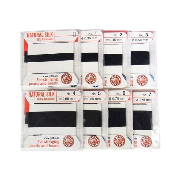 特記すべき項目※穴詰まり防止の為ビーズの穴とグリフィンコードの穴サイズをご確認下さいませ。※外袋にシワ、ヨレ、仕分け時の縛り跡がついている場合がございます。※同じカラーでもサイズにより色合いが若干異なる場合がございます。材　質 シルク糸 （...