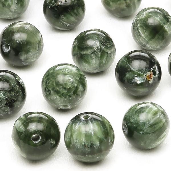 【こちらの商品は3粒販売になります】特記すべき項目※原石由来の目立つキズや空孔、内包物が表面に見られる場合があります。※軟らかい天然石の為、歪み、凹みの見られる粒が有る場合がございます。材質セラフィナイト（Seraphnite/Clinoc...