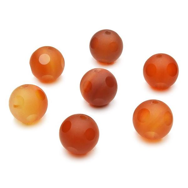 「こちらの商品は8粒販売になります」特記すべき項目※天然石という性質上、内傷、内包物や小さいカケ、お色にバラつきなどが生じていることがあります。※粒により発色が異なる場合がございます。材質カーネリアン（Carnelian/紅玉髄）サイズ約7...