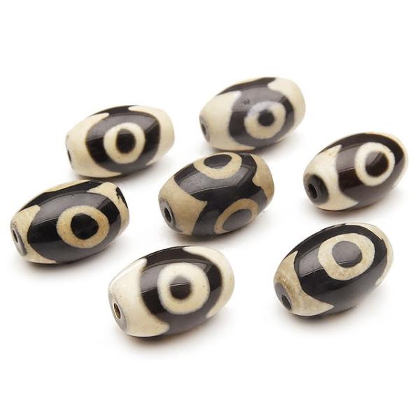 「こちらの商品は7粒販売になります」特記すべき項目※「天然アゲート」を使用した正真正銘の「天珠」となっております。※粒によりカケ、ヘコミがみられる粒がまざります。材質アゲート（Agate/瑪瑙）サイズ約11.0-12.2×7.6-8.4mm...