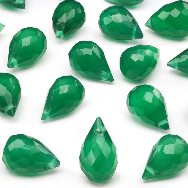 【こちらの商品は4粒販売になります】特記すべき項目※粒により発色、形状が多少異なります。※表面のキズ、穴周りに目立つカケが見られる場合がございます。材質オニキス/アゲート（瑪瑙/onyx）サイズ約8.3-9.2×5.0-6.0mm（±0.3...