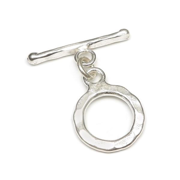 特記すべき項目※カレン族による手作業での銀細工の商品となります。手作りの商品となりますので個々形状、模様に違いがございます。材質カレンシルバー（SILVER純度95〜97％以上）サイズ写真をご参照下さい数・量1コ販売になります関連ワードカレ...