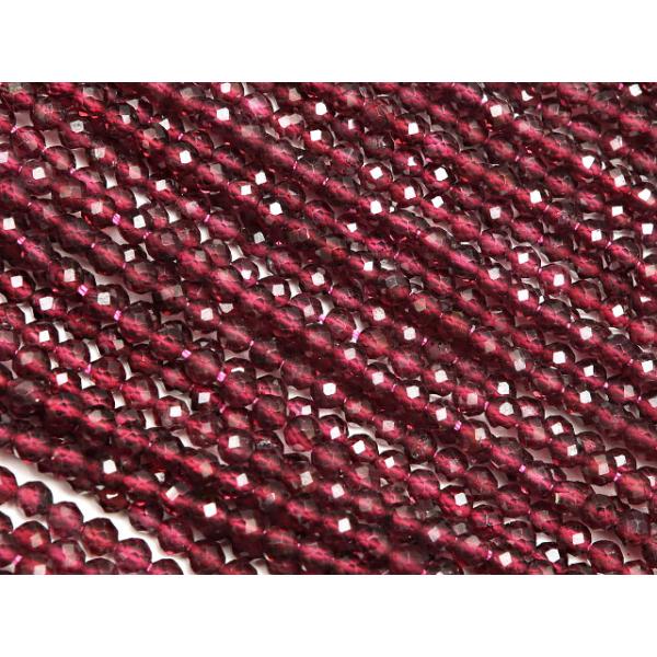 特記すべき項目材質ガーネット（Garnet/柘榴石/ざくろ石）サイズ約2.1-2.6mm（±0.3mm）穴径約0.3-0.5mm数・量1連約37cmになります関連ワードレッドガーネット レッドガーネット パイロープ 1月の誕生石 柘榴石 ざ...