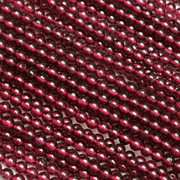 特記すべき項目※記載程の大きさサイズ差がございます。材質ガーネット（Garnet/柘榴石/ざくろ石）サイズ約2.1-2.5mm（±0.3mm）穴径約0.3-0.5mm数・量1連約37cmになります関連ワードレッドガーネット レッドガーネット...