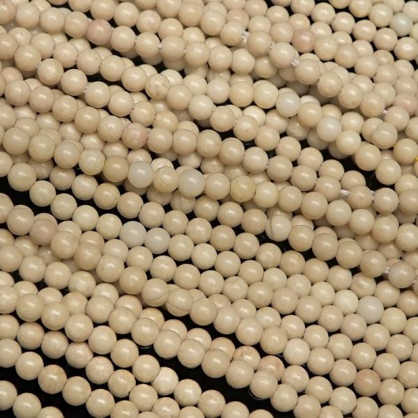 特記すべき項目※粒により記載ほどのサイズ差、凹みの見られる粒、歪な粒が混じります。材質リバーストーン（マーブル/大理石/RiverStone）サイズ約2.2-2.6mm（±0.3mm）穴径約0.3-0.5mm数・量1連約37cmになります関...