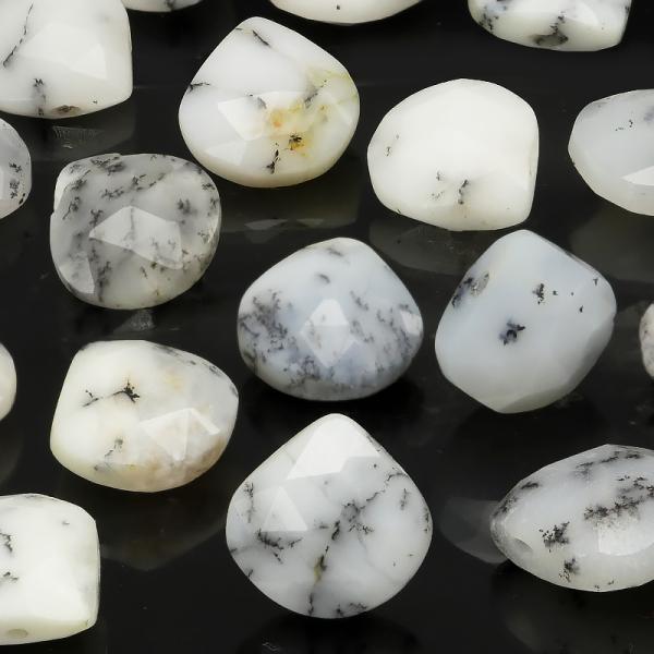 【こちらの商品は4粒販売になります】特記すべき項目※粒によって外キズ、凹み、歪み、茶色の内包物が見られる場合がございます。※穴周りに目立つカケが見られる場合がございます。※模様の少ないものや透明感に個体差がありますが、選定は無作為となります...