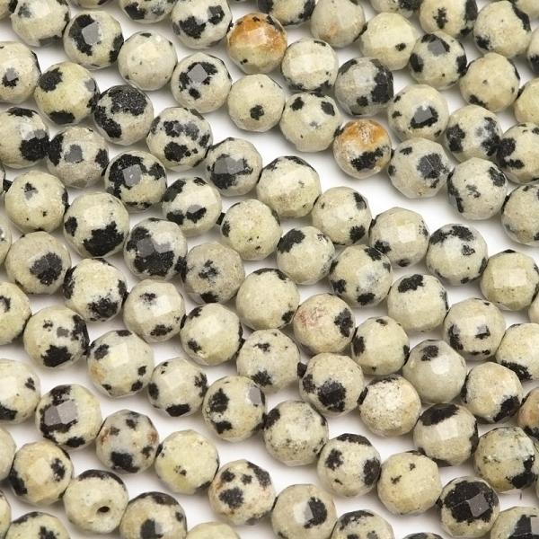 特記すべき項目※粒により記載ほどのサイズ差、天然由来の傷、カケ見られる場合がございます。材質ジャスパー（Jasper/碧玉）サイズ約4.5-4.8mm（±0.3mm）穴径約0.8mm数・量1連約37cmになります関連ワードダルメシアンジャス...