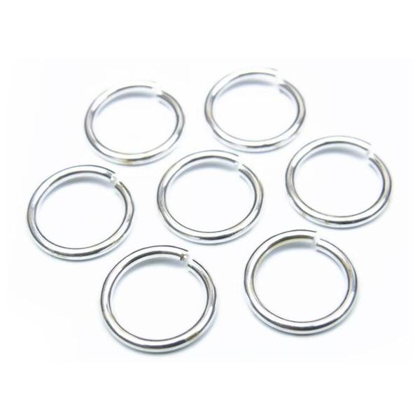 特記すべき項目※表面に細かいキズが見られる場合がございます。材質SILVER925（シルバー925・スターリングシルバー）サイズ外径約8.0mm（±0.3mm）太さ約0.9mm（±0.3mm）関連ワードシルバーパーツ マルカン 丸環 接続パ...