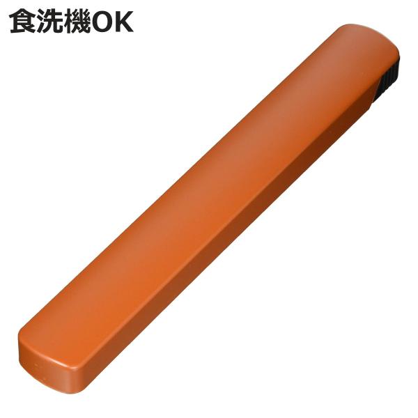 サイズ/約幅22×奥行3.2×高さ1.6cm重量/約50g内容量/1個材質/ABS樹脂生産国/日本製食器洗い乾燥機/使用可能※こちらは箸箱のみの販売です。●取り出しやすいスライド式の箸箱で、長めのお箸も収納できます。●お弁当用の短いお箸が苦...