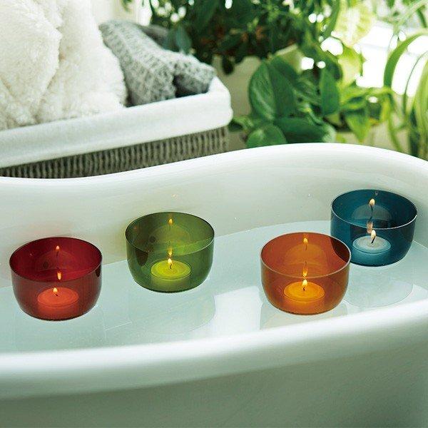 お風呂でキャンドルを楽しむために考えられたバスキャンドルです。水面でも転覆しないこだわりの設計で、かなり激しく波を起こしても、溶けたワックスがお湯にこぼれる心配はありません。キャンドルに使っているワックスはパームヤシから取れた高品質の植物性...