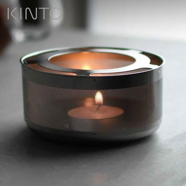 サイズ/ティーウォーマー約直径9.7×高さ4.9cmキャンドル約直径3.5×高さ1cm内容量/ティーウォーマー：1個、キャンドル：1個材質/18−8ステンレス銅生産国/中国製●優しいキャンドルの火でティーポットのお茶を保温します。●温かな灯...