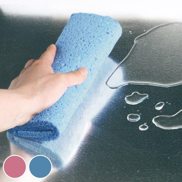 植物生まれの天然素材で吸水性に優れたセルローズ素材の吸水マットです。自重の約10倍の水分を吸水できます。食器を洗った後の水切りマットをはじめ、シンク周りやテーブルの拭き取りなどにもお使い頂けます。セルローズは植物生まれの天然素材で地球にやさ...