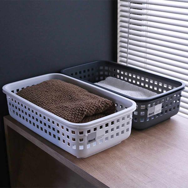 サイズ/約幅25.5×奥行45.5×高さ12.5cm内容量/1個材質/ポリプロピレン種類/ホワイト、グレー生産国/日本製●洗濯物用としてはもちろん、収納用としても使いやすく、マルチに活躍するバスケットです。●格子状で通気性の良いデザインは、...