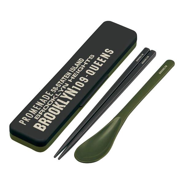 サイズ/ケース：約幅18.8×奥行4.7×高さ1.8cmお箸・スプーン：全長18cm内容量/1個（お箸、スプーン、ケース）材質/ケース本体・スプーン：ABS樹脂お箸：メタクリル樹脂ケース蓋：AS樹脂クッション：シリコン樹脂生産国/日本製食器...