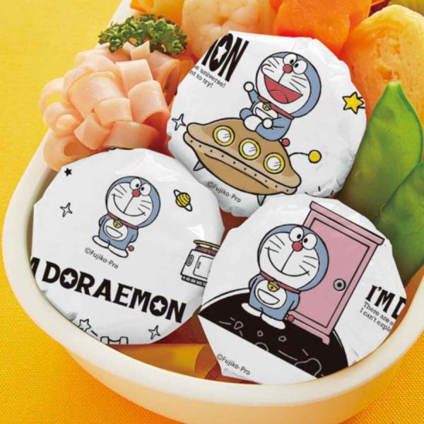 サイズ/約横18×縦18cm内容量/10枚（シート：5柄×2、留めシール×10）材質/シート：ポリプロピレン留めシール：紙生産国/中国製耐熱温度/100度耐冷温度/-20度電子レンジ/使用不可●ドラえもんのおにぎりラップです。●お得な10枚...