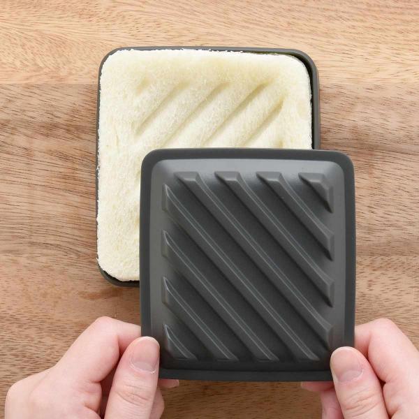 サイズ/本体：約幅10×奥行11×高さ2cmフタ：約幅9×奥行10×高さ1.5cmセット時：約幅10×奥行11×高さ2cm重量/約55g内容量/1個材質/ポリプロピレン生産国/日本製耐熱温度/120度食器洗い乾燥機/使用可能●食パンにお好み...