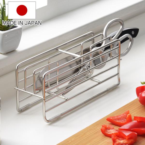サイズ/約幅22.5×奥行7.5×高さ9.5cm重量/約445g内容量/1個材質/本体：18-8ステンレスクッションゴム：シリコーンゴム生産国/日本製食器洗い乾燥機/使用可能●通気性が良いので包丁にも優しく、衛生的に保てます。●包丁だけでな...