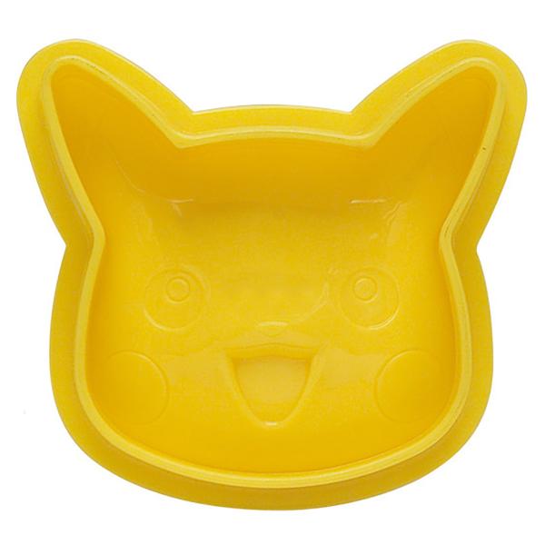 サイズ/約幅7.7×奥行9.4×高さ4.2cm内容量/1個材質/ポリプロピレン生産国/中国製耐熱温度/140度●ピカチュウのおにぎりメーカーです。●ご飯を容器に入れて押し出すだけで、ピカチュウ型のおにぎりが完成します。●ご飯一合で、約2個の...