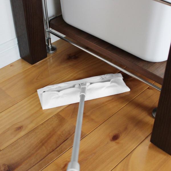 サイズ/約幅18×奥行6×高さ66cm伸縮時長さ：約43〜66cm重量/約110g内容量/1個材質/ヘッド：ポリエチレンパッド：EVA樹脂柄：アルミ生産国/中国製●サッと掃除できるミニフローリングワイパーです。●柄は伸縮可能です。●ヘッドは...