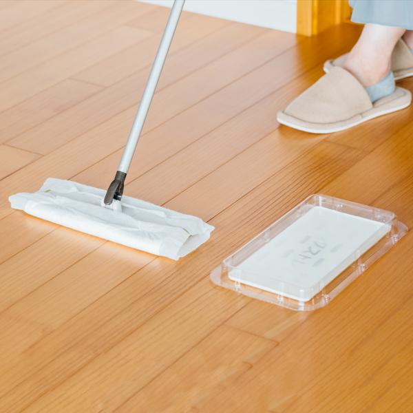 サイズ/約幅26×奥行10×高さ71〜116.5cmワックスシート：約22cm×32cmcm重量/約400g内容量/1個付属品：ワックスシート1枚材質/グリップ：ポリプロピレン（抗菌加工）グリップストッパー：熱可塑性エラストマーハンドル：ア...