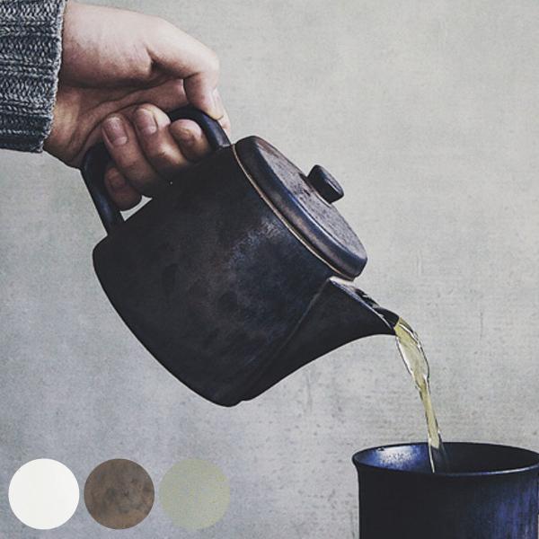 サイズ/約幅16.5×奥行10.5×高さ11.5cm重量/約360g容量/約500ml内容量/1個付属品：茶こし材質/ポット：ストーンウェア茶こし：ステンレス種類/ホワイト、ブラス、グレー生産国/日本製食器洗い乾燥機/使用可能電子レンジ/使...