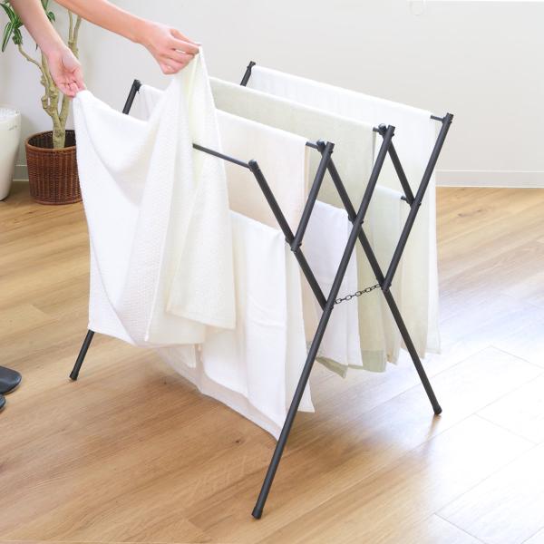 サイズ/約幅70×奥行56×高さ72cm折りたたみ時：約幅70×奥行7×高さ81cm重量/約1.32kg内容量/1台材質/本体：スチールパイプ粉体塗装樹脂部品：ポリプロピレン金属部分：スチール（メッキ）生産国/中国製耐荷重/7kg（タオルハ...