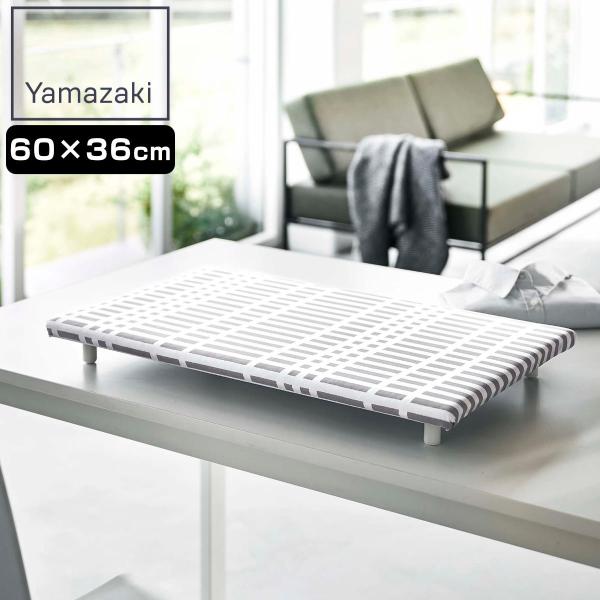 サイズ/約幅60×奥行36×高さ6cm重量/約2400g内容量/1台材質/表面布：ポリエステル・綿クッション材：ポリエステル天板：木質繊維板脚部：ABS樹脂キャップ：シリコーン生産国/日本製パーツ別耐熱温度/脚部：90度パーツ別耐冷温度/脚...