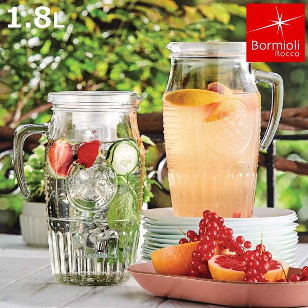 サイズ/約高さ23.6cm直径：約10.6cm容量/約1.8L内容量/1個材質/ソーダガラス食器洗い乾燥機/使用不可電子レンジ/使用不可●アンティーク風レリーフのピッチャーです。●容量は1.8Lで、1人〜2人暮らしにちょうど良いサイズです。...