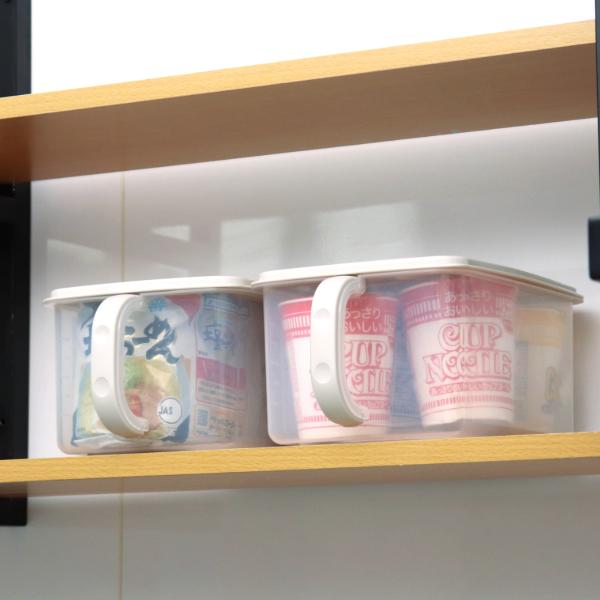 サイズ/外寸：約幅30.7×奥行19.5×高さ13.4cm内寸：約幅23.8×奥行17×高さ11.8cm容量/水：4.5L米：4kg無洗米：4.3kg内容量/1個材質/本体：ポリプロピレンフタ：ポリエチレン生産国/日本製スタッキング/可能●...