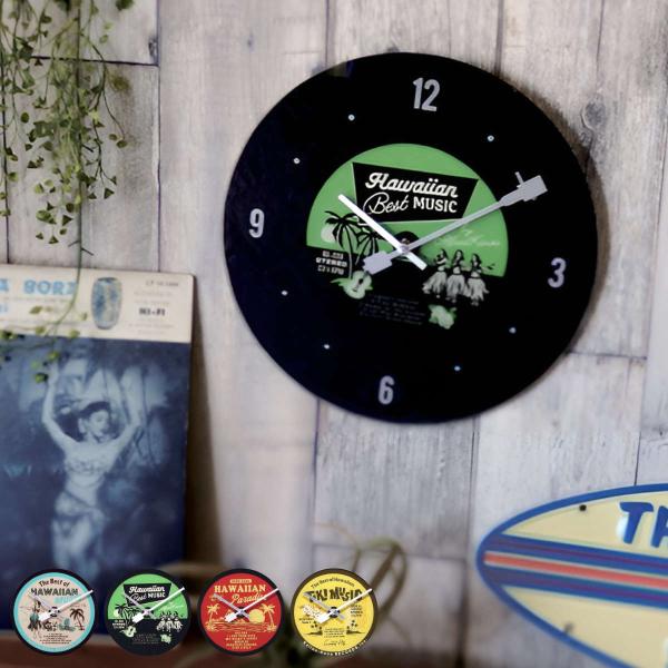 サイズ/約奥行3.5cm直径：約30cm重量/約640g内容量/1個材質/ガラス、プラスチック種類/ブルー、グリーン、レッド、イエロー生産国/中国製●レコードがモチーフの掛け時計です。●家族みんなが集まるリビングにおすすめの直径30cmです...