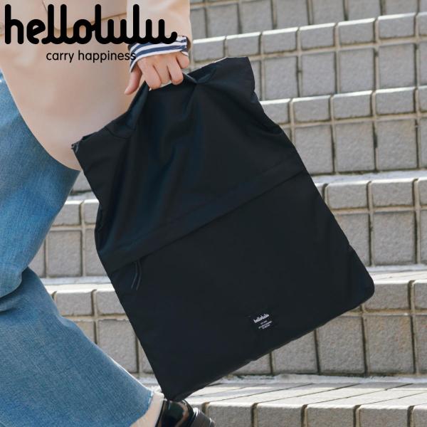 サイズ/約幅35×高さ44cm重量/約200g容量/約5L内容量/1個材質/リサイクルポリエステル100％カラー/RavenBlack生産国/中国製耐荷重/4kg●折りたたんでクラッチバッグ、開いて手持ちバッグになる2wayスリーブケースで...