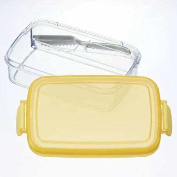 サイズ/約幅（ロック部分含む）17.3cm×縦10.3cm×高さ5.2cmバターナイフ長さ13.9cm×幅1.8cm×高さ2.4cm箱入りバター（225ｇ）がまるごと入ります。内容量/1個材質/フタ、本体、ナイフ台：AS樹脂留め具：ABS樹...