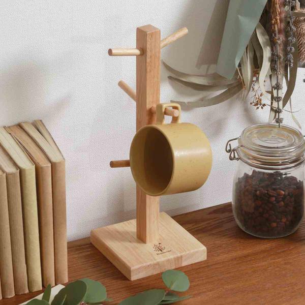 サイズ/約幅12×奥行12×高さ33cm重量/約320g内容量/1個材質/天然木（ラバーウッド・ラッカー塗装）生産国/ベトナム製●シンプルで使いやすい木製のマグカップツリーです。●取っ手付きで収納時にかさばってしまうマグカップ6つを省スペー...