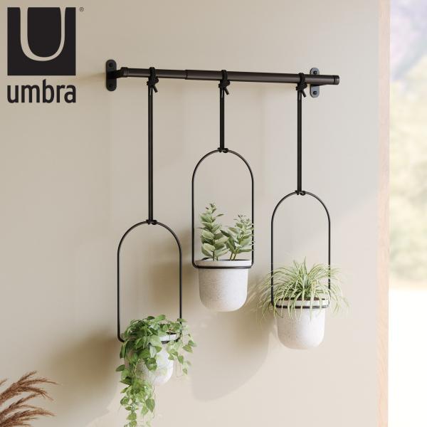 サイズ/約幅37.5×奥行15×高さ107cmポット直径：約7cm内容量/1個付属品：木ネジ、アンカービス材質/スチール、メラミン原産国/中国耐荷重/本体：約6.8kgポット1つあたり：約2.3kg●手軽に植物をディスプレイできるハンギング...