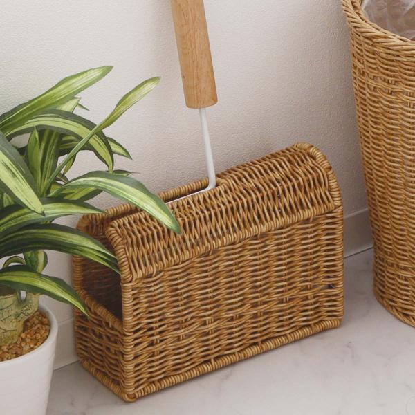 サイズ/約幅20×奥行9×高さ16cm重量/約340g内容量/1個材質/ポリプロピレン、ポリエチレン、アイアン原産国/中国●粘着ローラーを生活感を出さずに隠して収納できるスタンドです。●取り出し・収納は横からスライドするだけでとても簡単です...