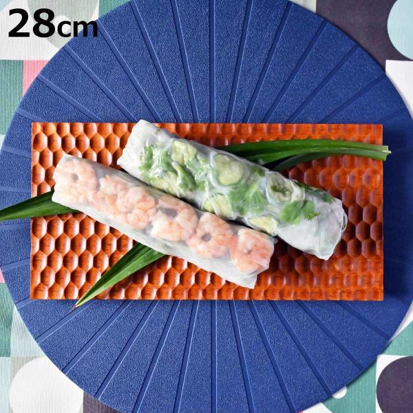 サイズ/約幅28×奥行14×高さ1.5cm内容量/1枚材質/ラバーウッド生産国/ベトナム製●ラバーウッド素材のアジアンテイストなお皿です。●生春巻きや一品の盛り付けに便利な長角皿です。●異国のリゾートを思わせるデザインで、ホームパーティーな...