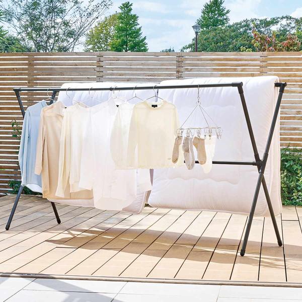 サイズ/約幅137〜238×奥行62×高さ115cm内容量/1台材質/本体：スチールパイプ粉体塗装樹脂部品：ABS樹脂、ポリプロピレン、ポリエチレン金属部品：スチール（メッキ）、ステンレス耐荷重/20kg●布団が4枚干せる、耐候性に優れたX...