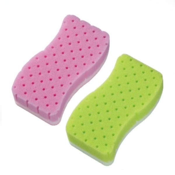 サイズ/約幅12×奥行6×高さ3cm内容量/1個材質/ブラシ部：ポリエステルスポンジ部：ポリウレタンフォーム生産国/日本製耐熱温度/70度●穴あきウレタンを採用したスポンジです。●洗剤が内部まで浸透し、穴から均等に泡が出て豊かに泡立ちます。...