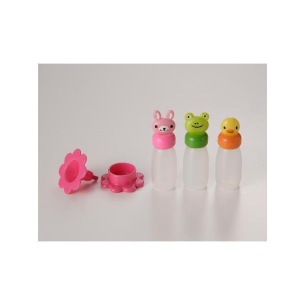 じょうご（ろうと）とスタンドがついているので、しょうゆやケチャップ等の調味料が詰め替えに便利。【商品詳細】サイズ：50×17×17mm　容量：5(ml)　内容量：タレビン３個入　材質：本体：ポリエチレン　キャップ・じょうご・スタンド：ポリプ...