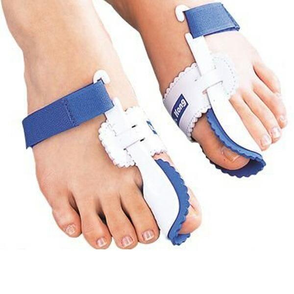 サイズ/約幅6×奥行13×高さ4cm（1個あたり）重量/約20g（1個あたり）内容量/2個組材質/ナイロン、本皮、EVA樹脂、ポリエステル●3点指圧方式で親指を自然な形に保ってくれる外反母趾ベルトです。●親指にはめてベルトを巻くだけの簡単装...