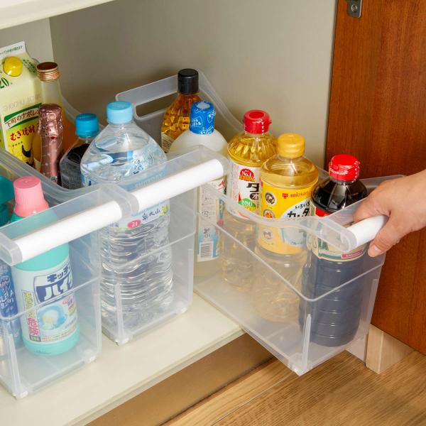 サイズ/約幅15.7×奥行46×高さ27cm内容量/1個材質/本体・キャスター：ポリプロピレンハンドルカバー：スチロール樹脂生産国/日本製●シンク下のスペースをすっきり収納できるシンク下ストッカーです。●ハンドル付きなので、奥にあるものもス...